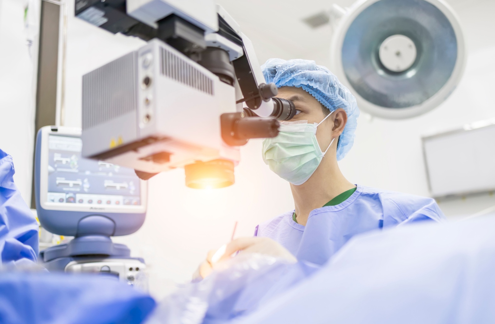 How Long Between Cataract Surgery on Each Eye?